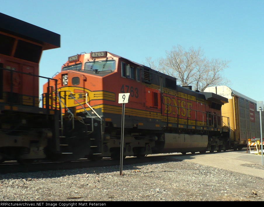 BNSF 4763